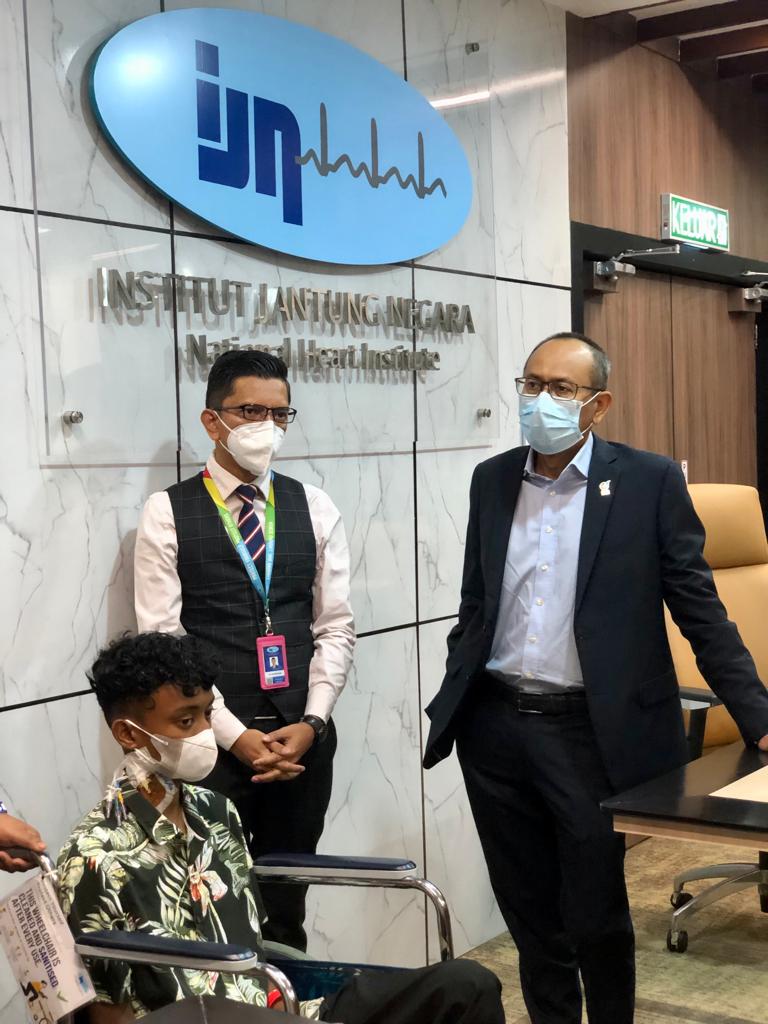 Donation Handover Ceremony from GAS Malaysia - Yayasan Jantung ...